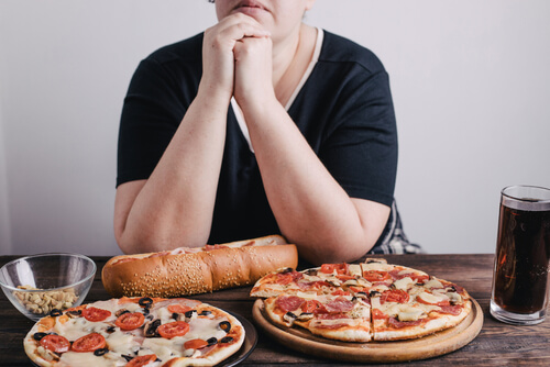 5 Effects of Bulimia: Sore Throat, Depression, Dehydration, Etc.